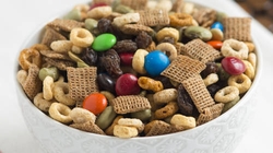 Snack - How to make chex trail mix recipe