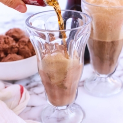 Shakes - Dr Pepper Vanilla Float Cake recipes