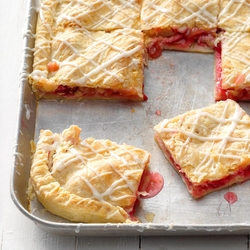 Raspberry rhubarb slab pie taste of home recipes - Desserts